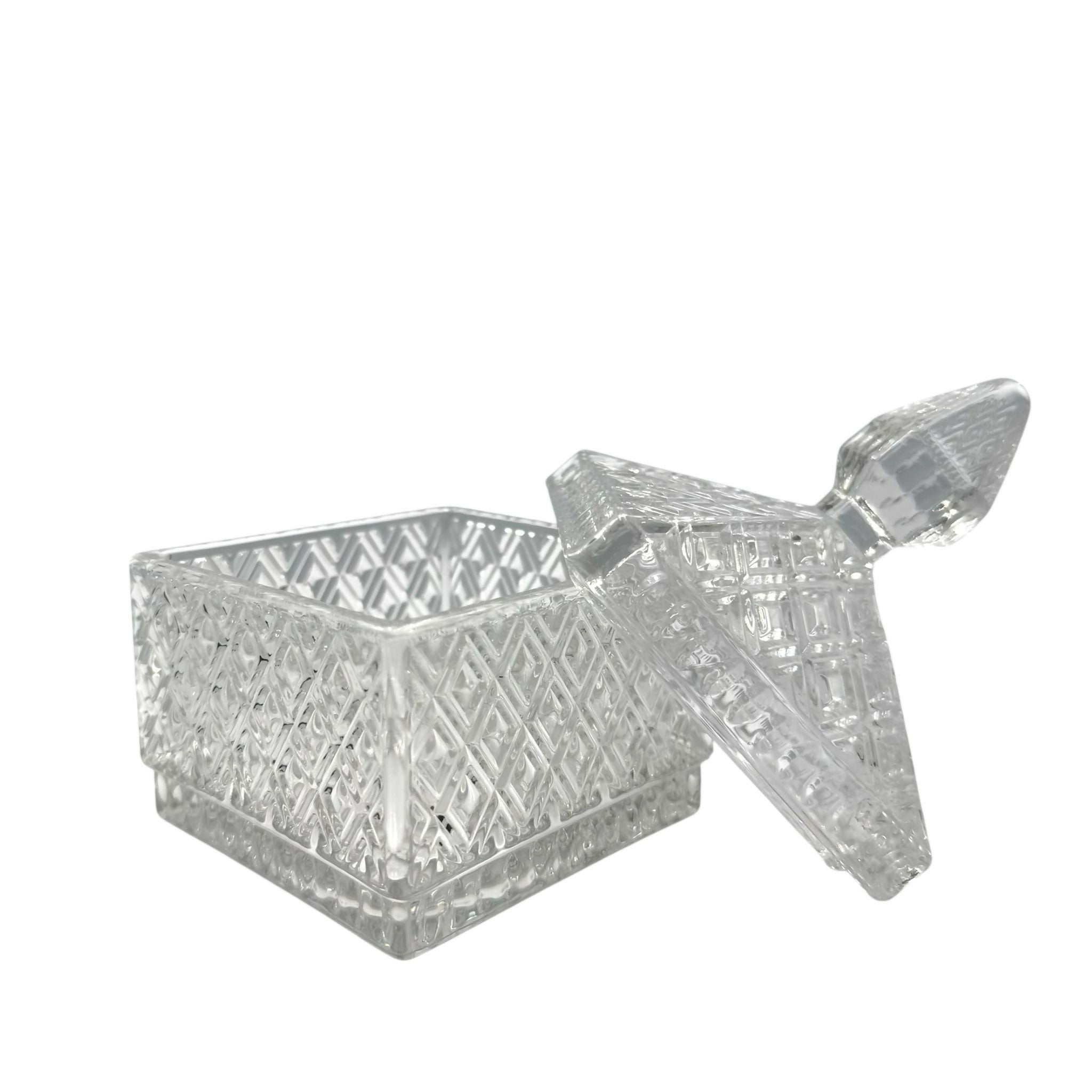 PYRAMID GLASS CANDY BOX – LINK